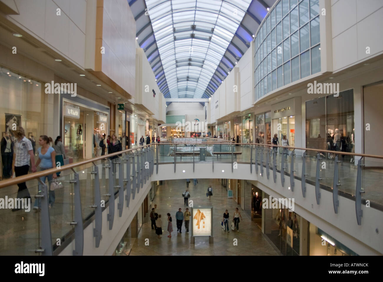 View inside The Oracle Shopping Centre Reading Berkshire Stock Photo ...