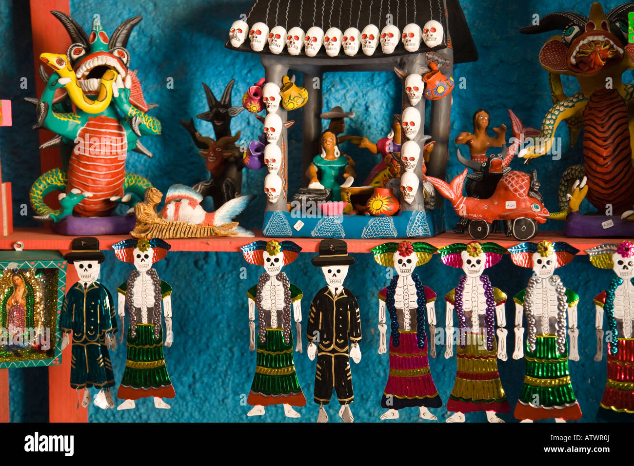 Traditional Mexican Gift Shop High Resolution Stock Photography and ...