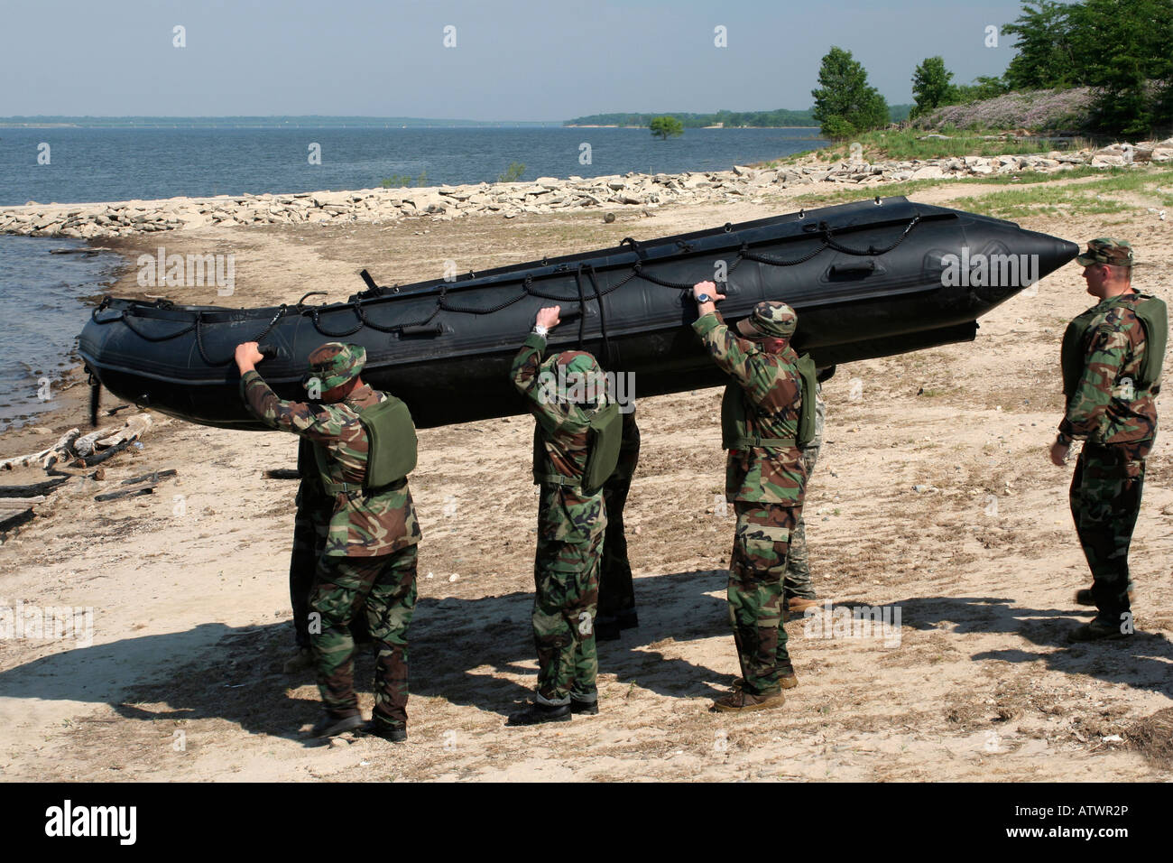 Amphibious warfare hi-res stock photography and images - Alamy