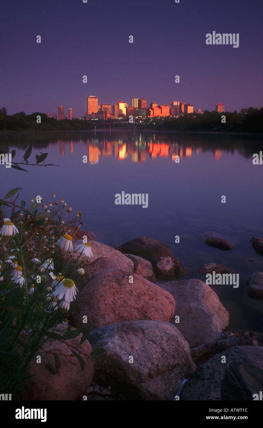 Edmonton skyline river dusk alberta hi-res stock photography and images ...