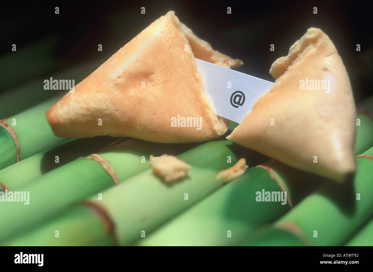 Broken chinese sign hi-res stock photography and images - Alamy