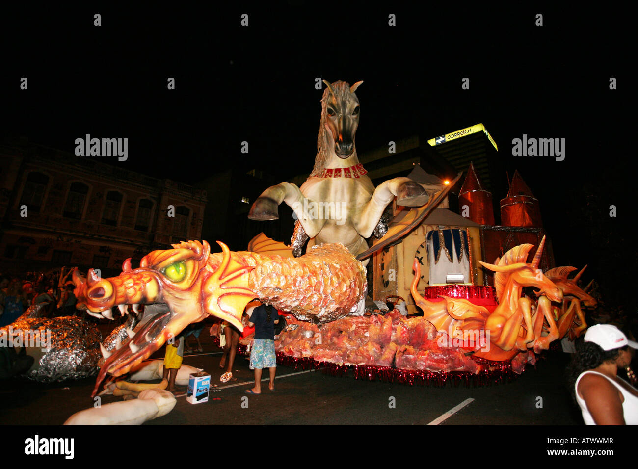 Samba school float with horse and dragon at Rio de Janeiro carnival ...