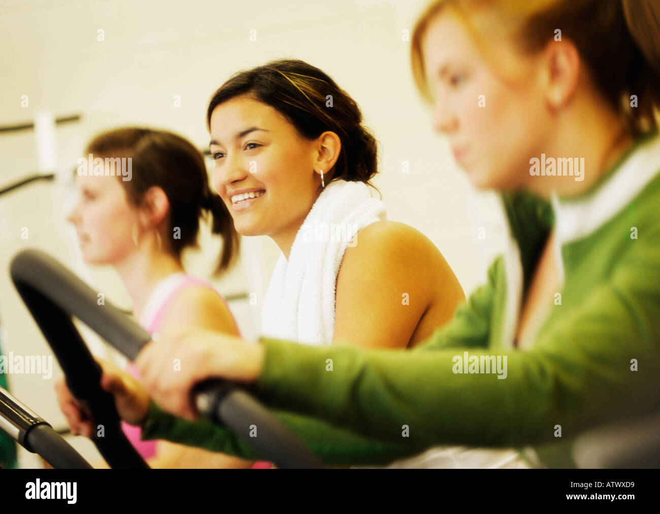 Ladies groups hi-res stock photography and images - Alamy