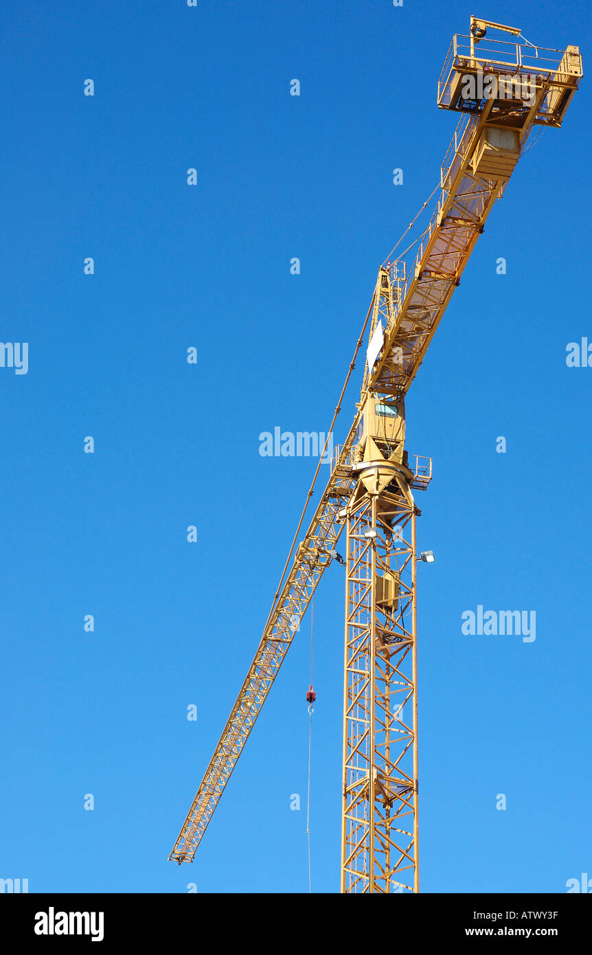 Crane moving heavy loads construction hi-res stock photography and ...