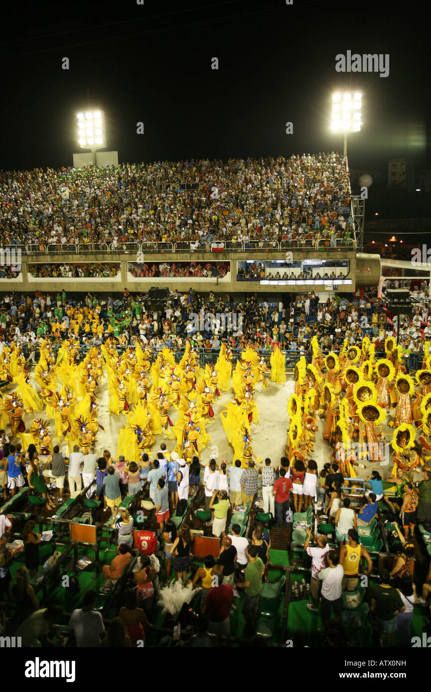 Details of float and amazing costumes of exhibitors and dancers on ...