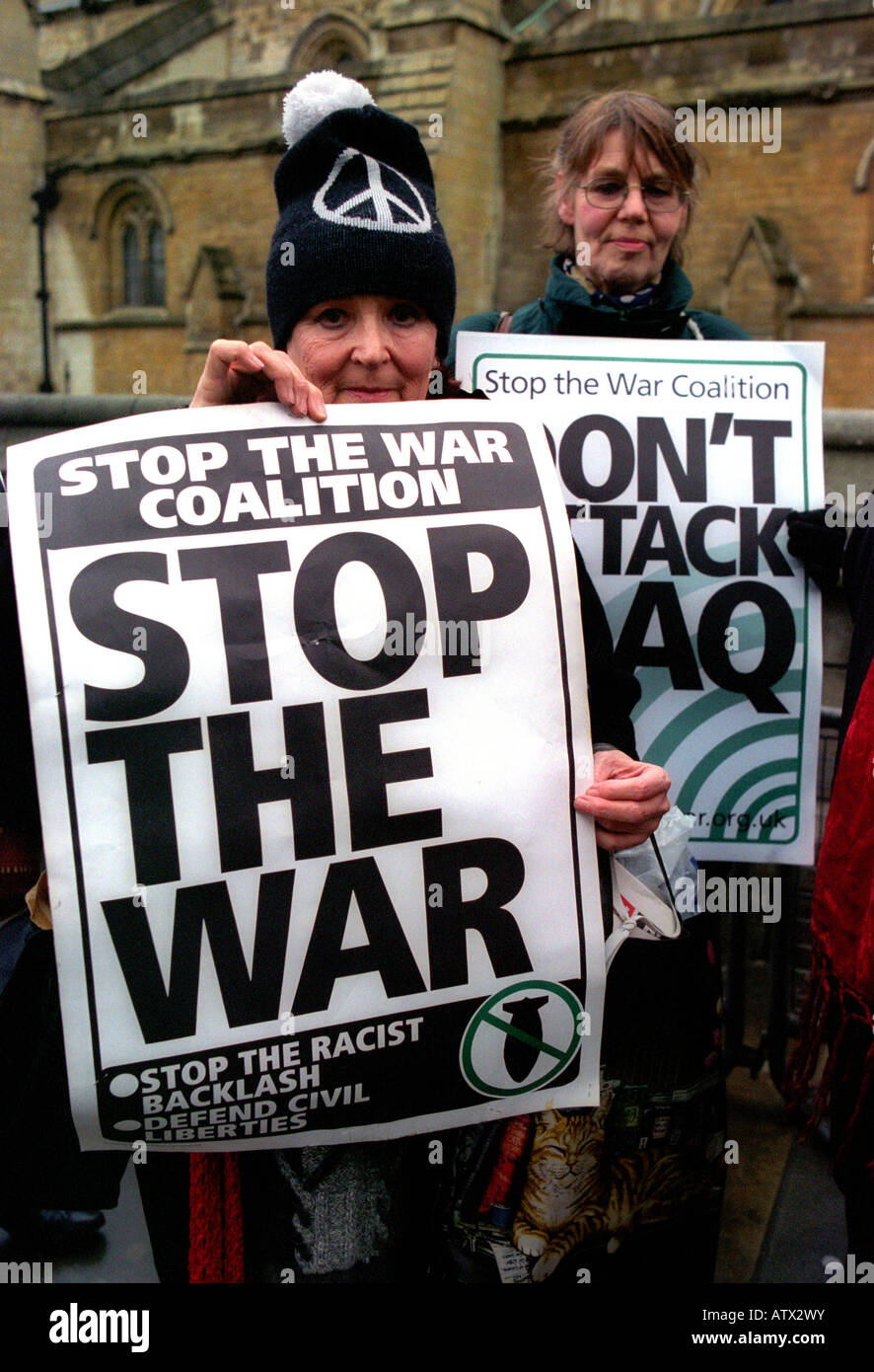 Anti war demo 2003 hi-res stock photography and images - Alamy