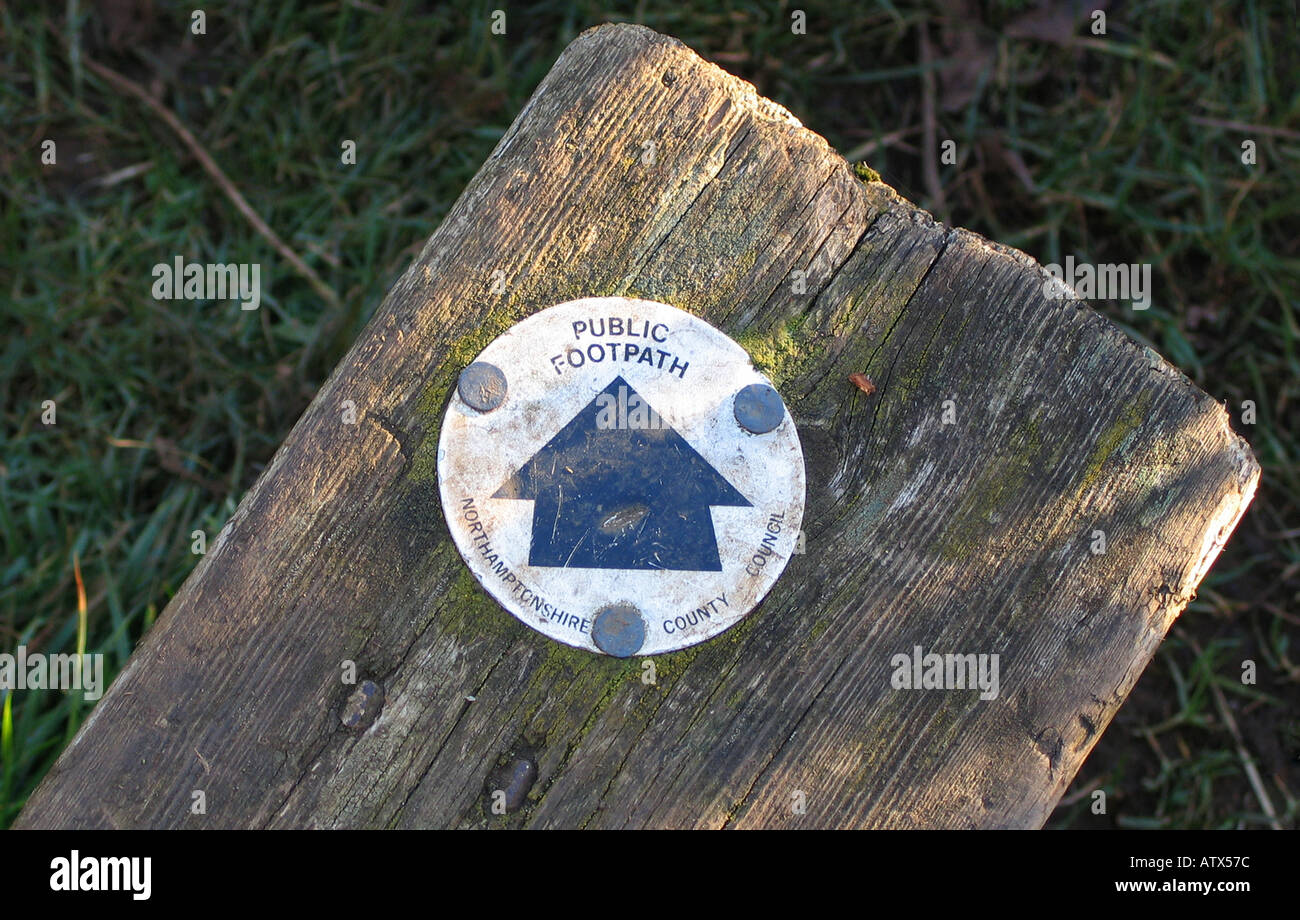 Footpath sign walking boots hi-res stock photography and images - Alamy
