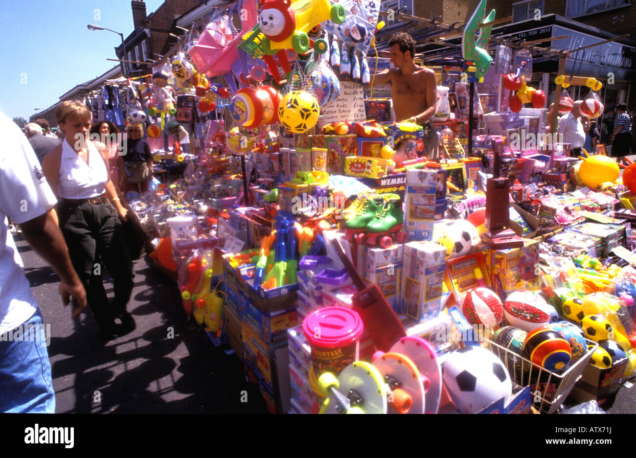 Plastic household goods hi-res stock photography and images - Alamy