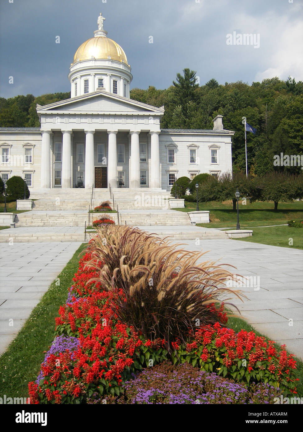 Vermont state capitol building hi-res stock photography and images - Alamy