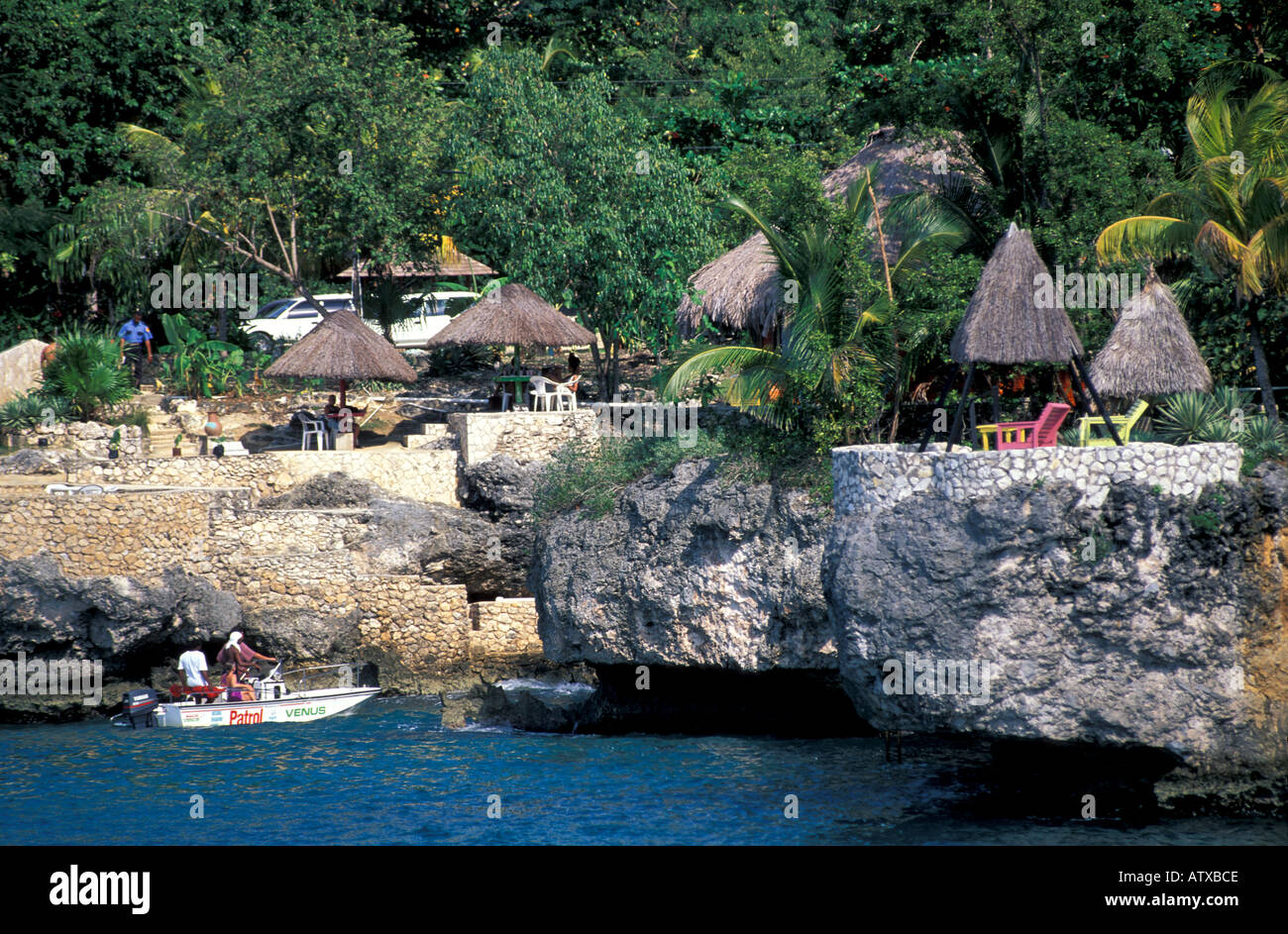 Negril jamaica bar hi-res stock photography and images - Alamy
