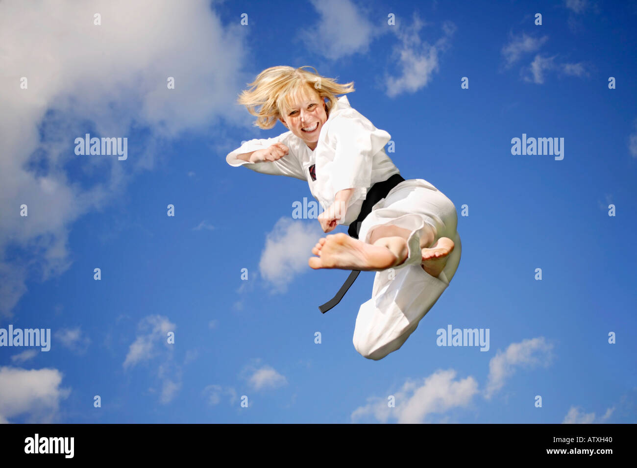 High tae kwon do kick hi-res stock photography and images - Alamy