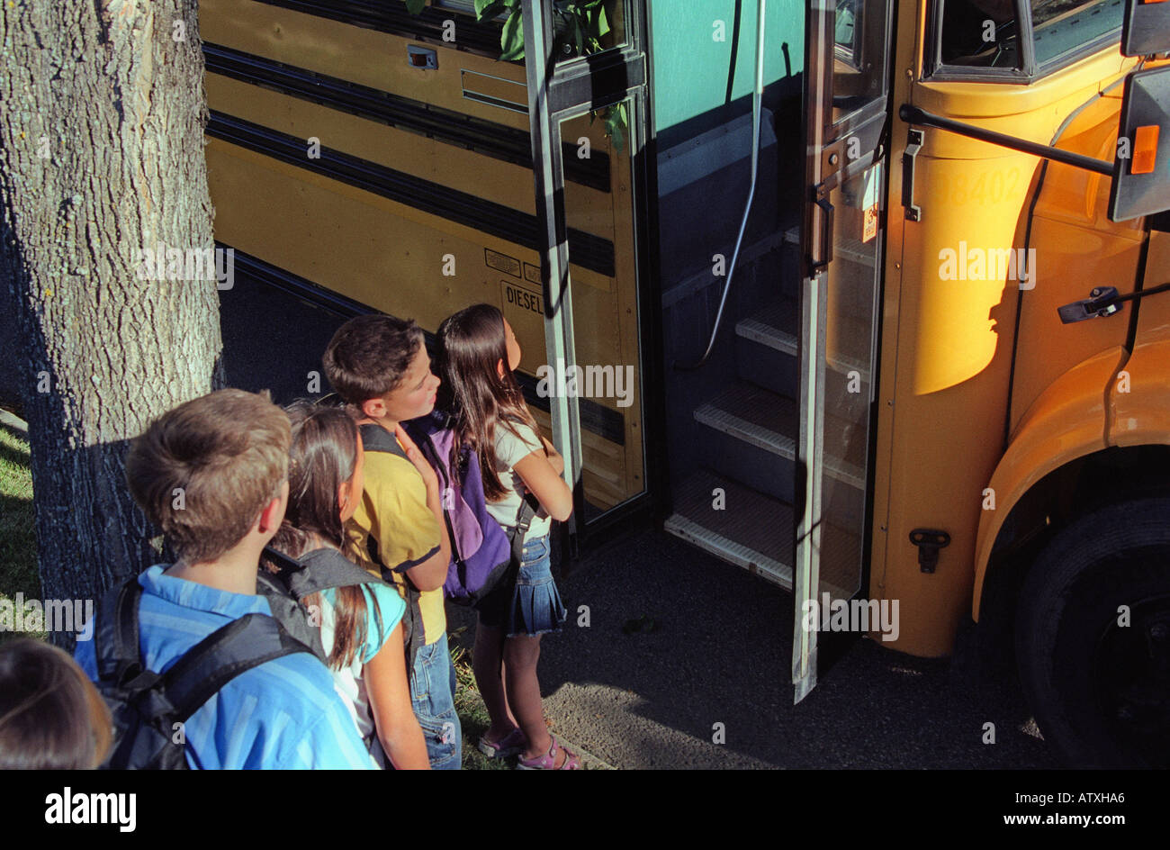 Students Boarding Bus Stock Photos & Students Boarding Bus Stock Images ...