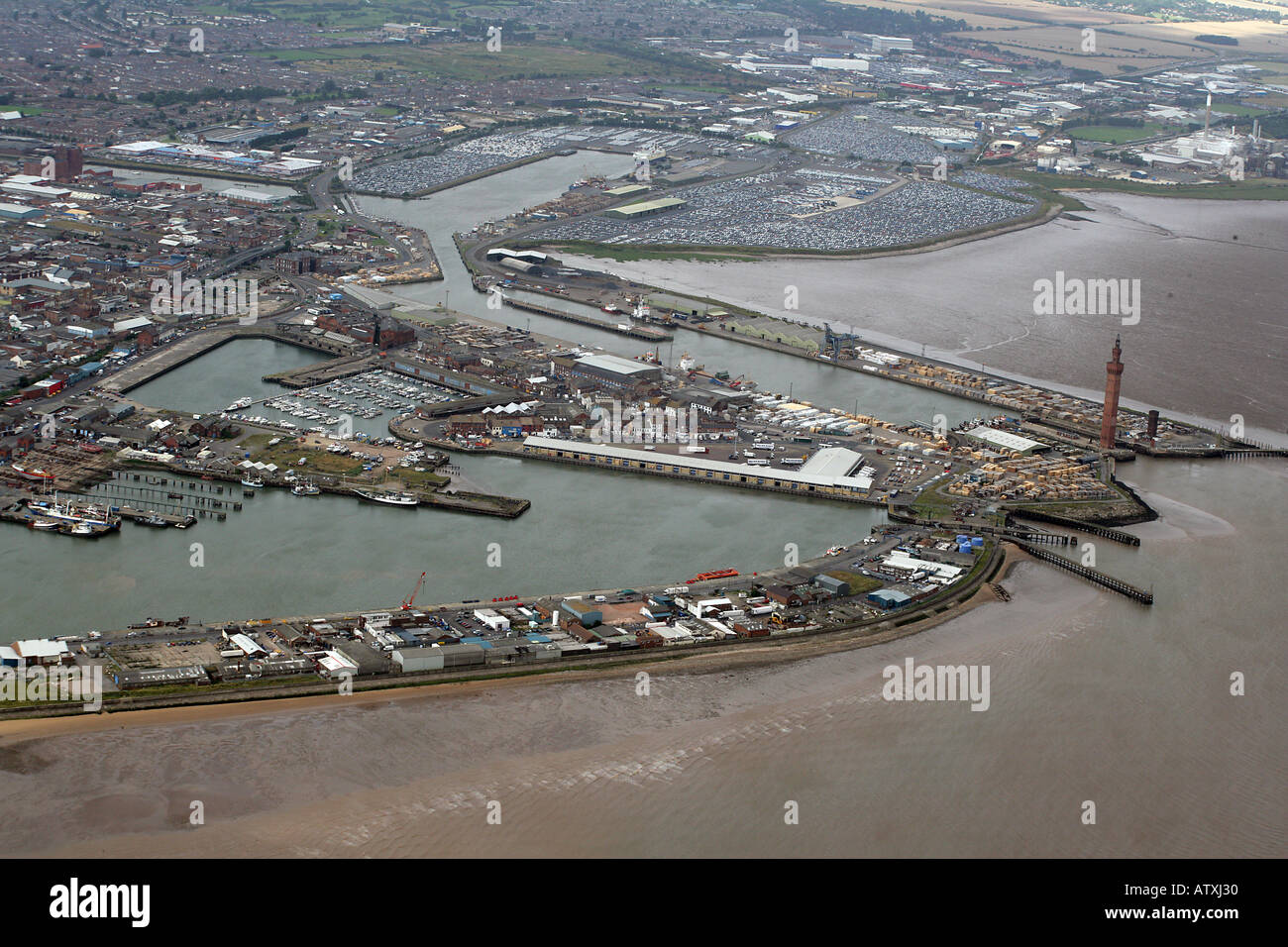 Grimsby dock lincolnshire hi-res stock photography and images - Alamy