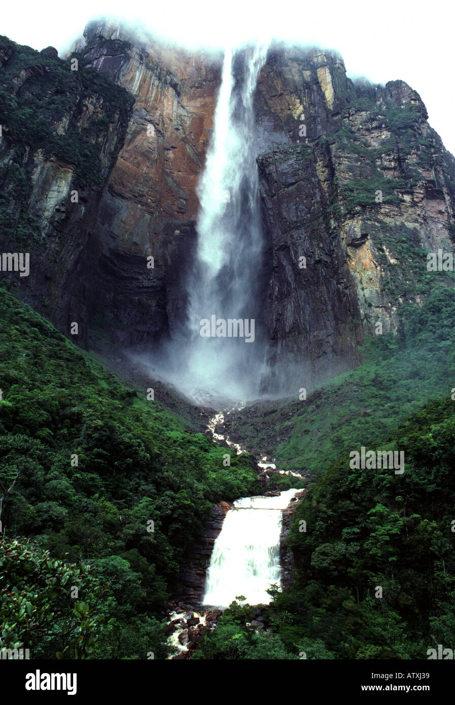 Venezuela highest waterfall canaima hi-res stock photography and images ...