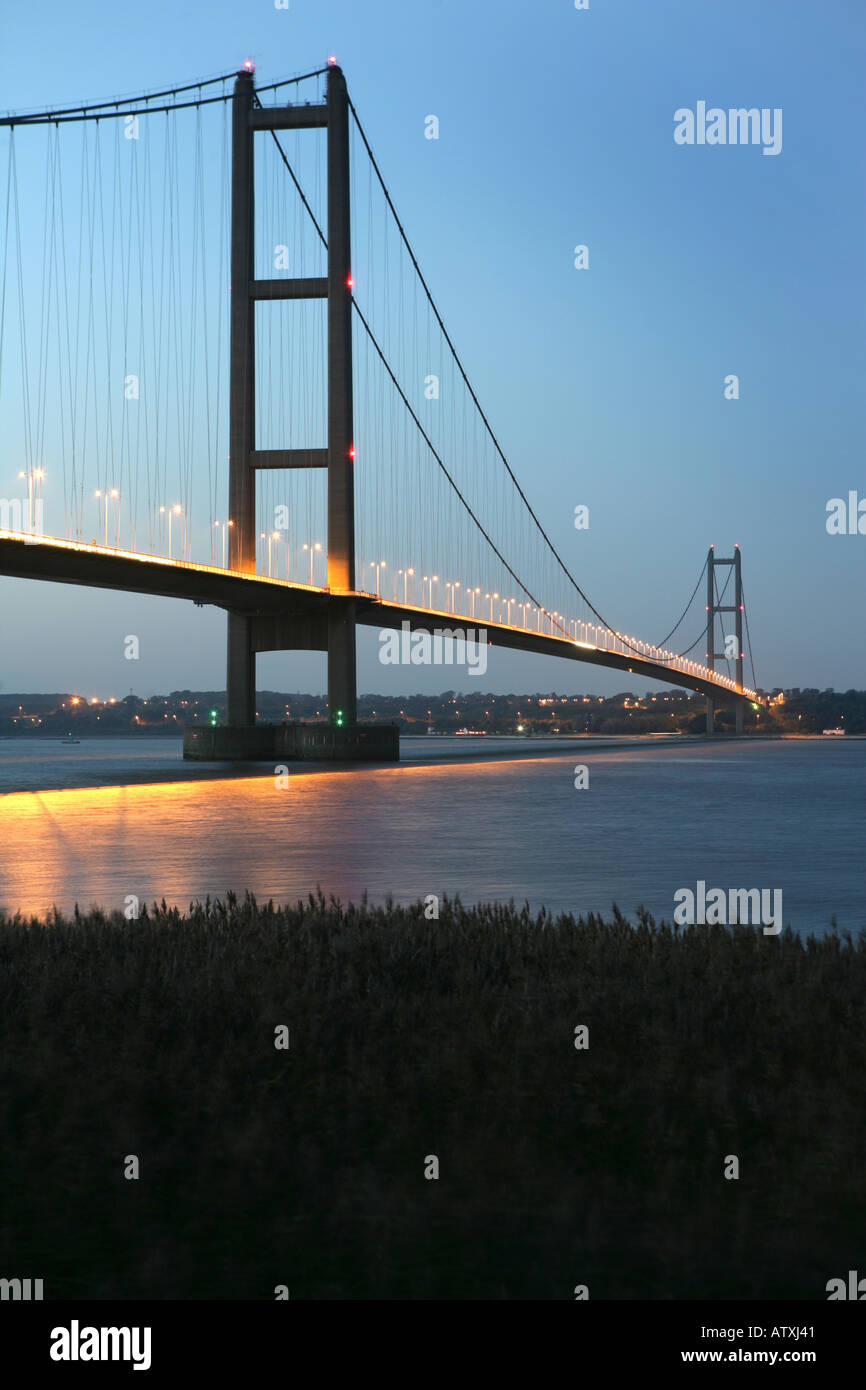 Humber bridge and hull hi-res stock photography and images - Alamy