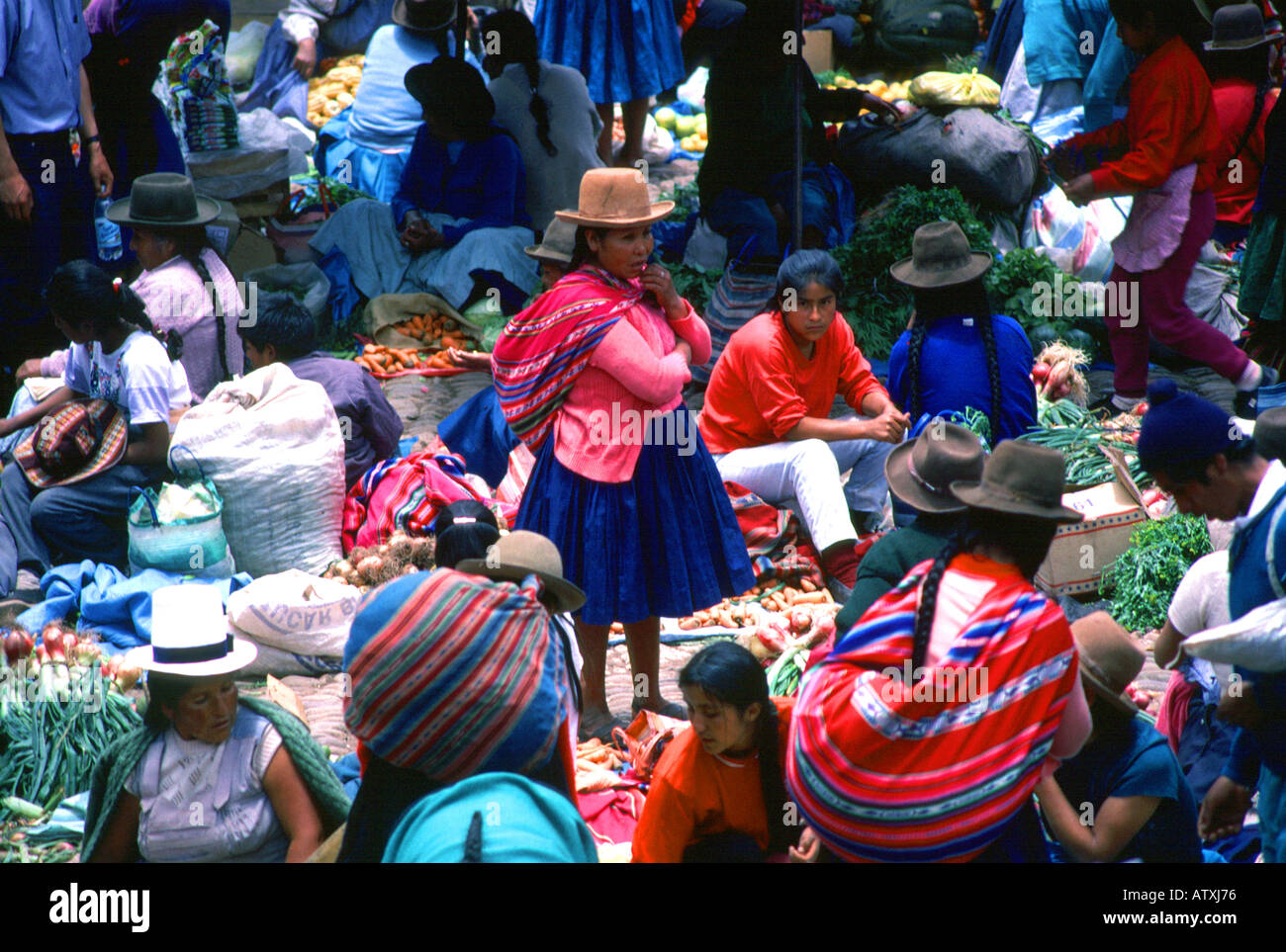 peruvian market, pisac Stock Photo - Alamy