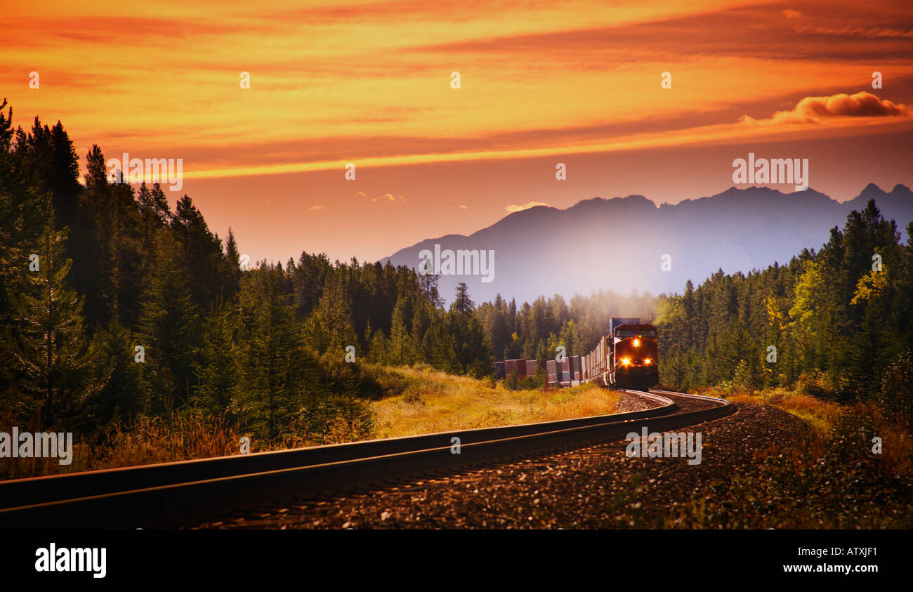 Oncoming train hi-res stock photography and images - Alamy