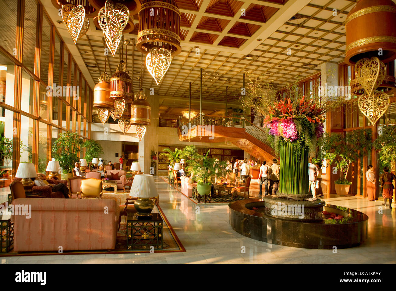 The lobby of the Oriental hotel in Bangkok Thailand Stock Photo - Alamy