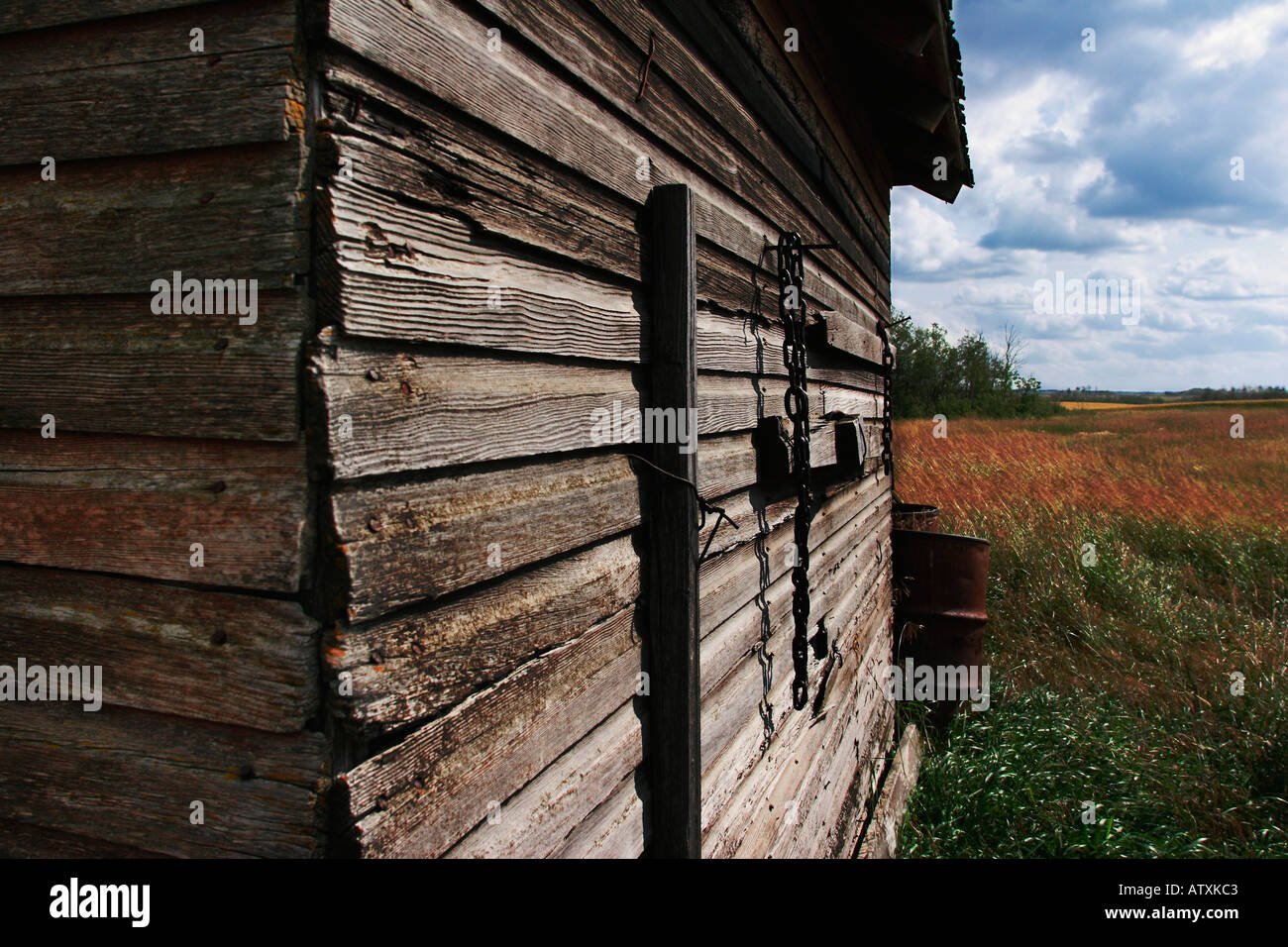 Distressed buildings hi-res stock photography and images - Alamy