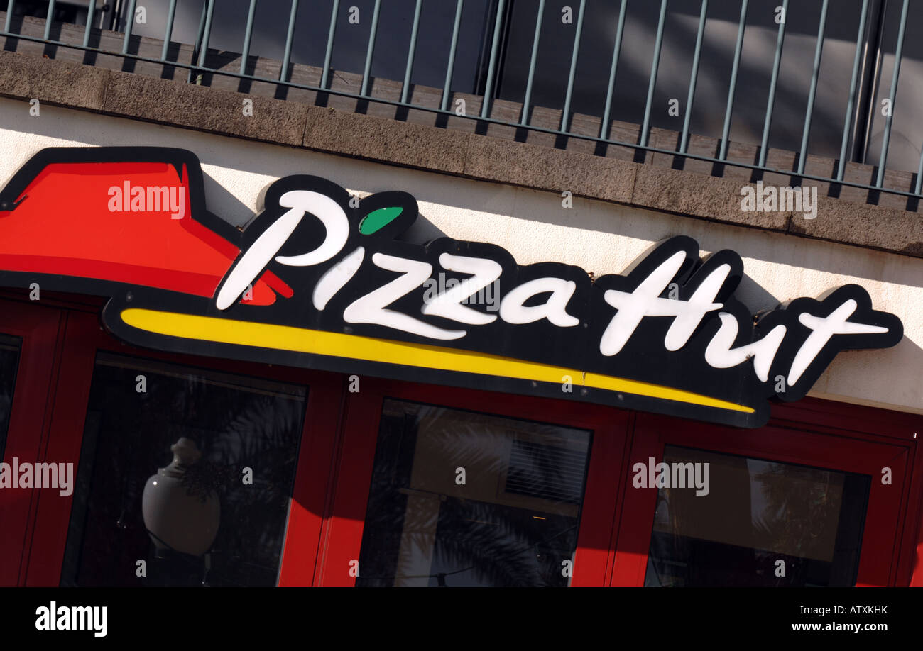 Pizza Hut restaurant sign Stock Photo - Alamy