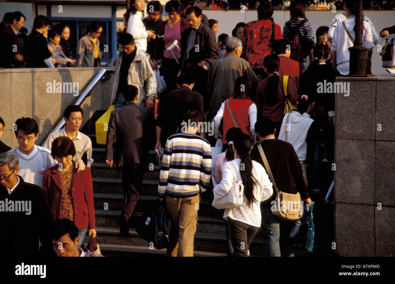Crowd of exit hi-res stock photography and images - Alamy
