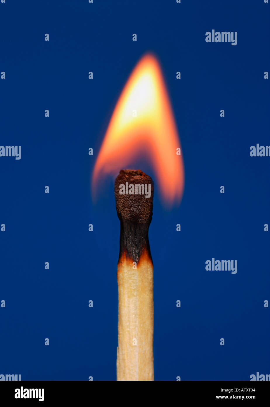 Phosphorous combustion hi-res stock photography and images - Alamy