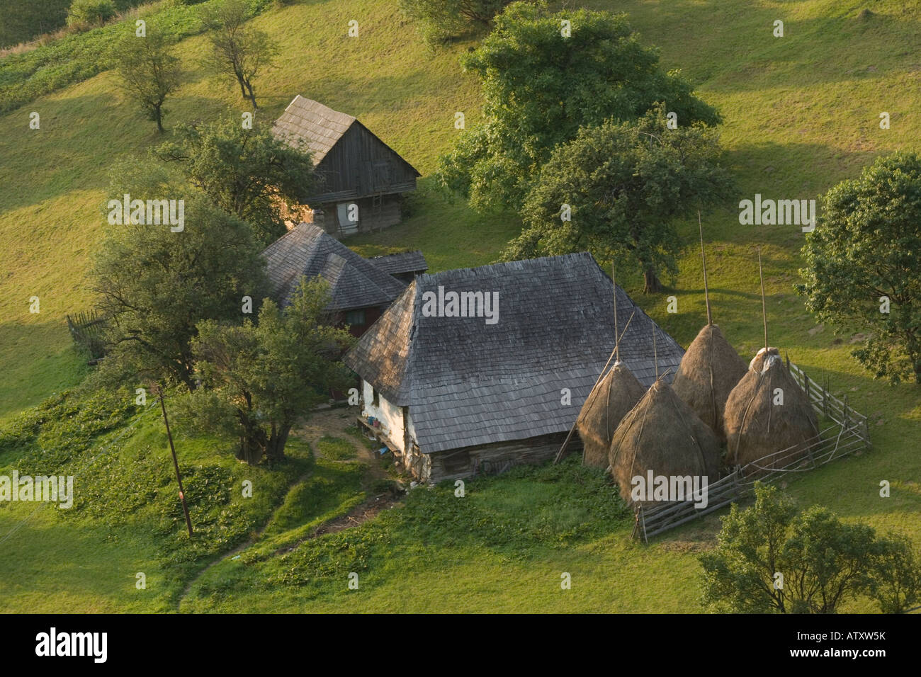 Old fashioned farm hi-res stock photography and images - Alamy