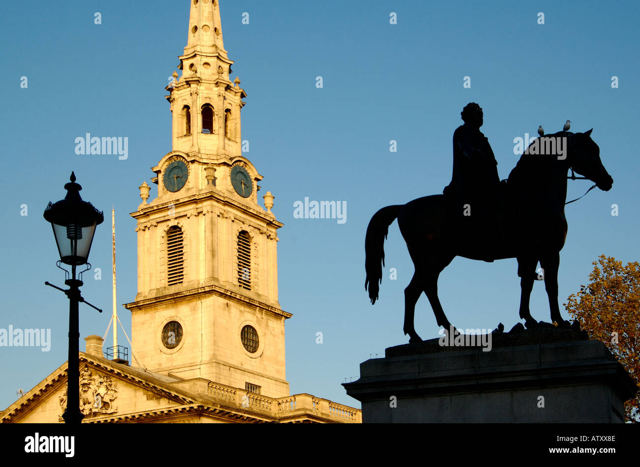St Martin in the Fields and the Statue of King George IV Stock Photo ...