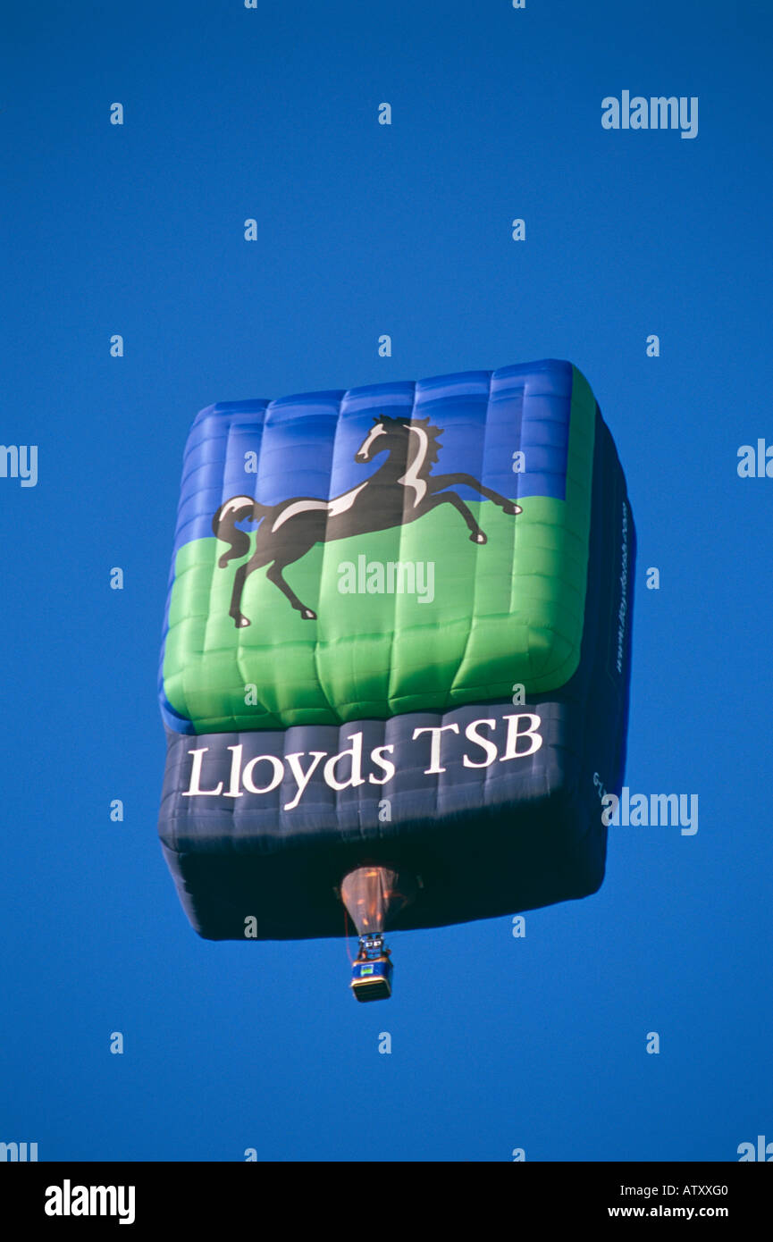 Lloyds TSB Bank hot air balloon Stock Photo - Alamy