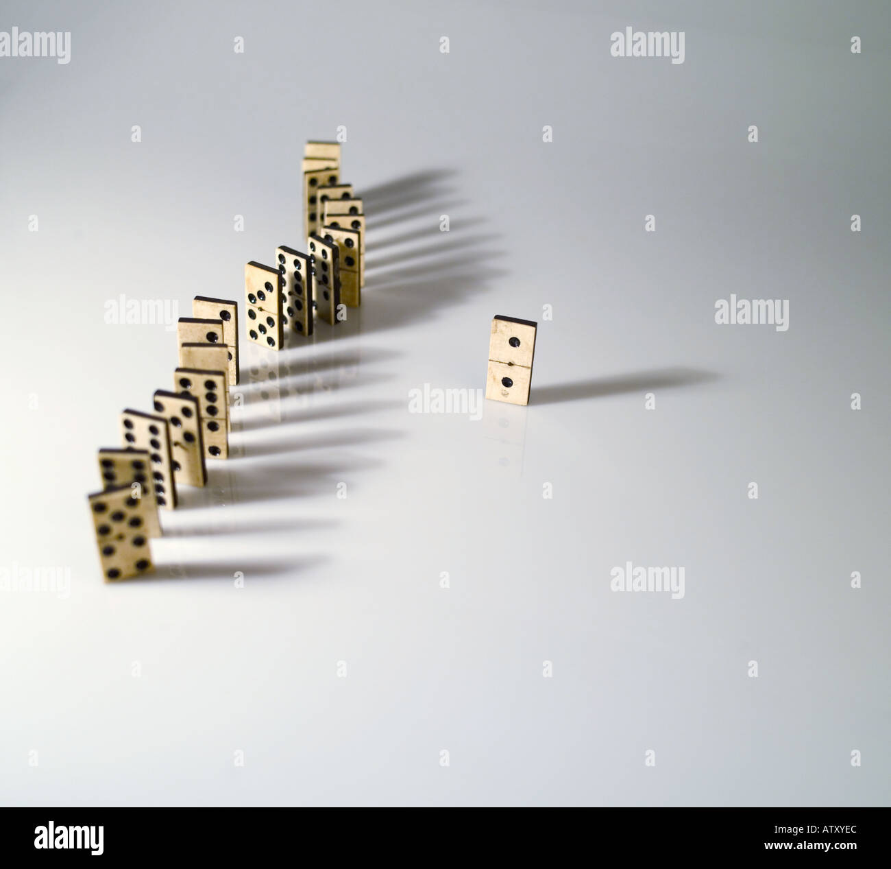 Singular line hi-res stock photography and images - Alamy