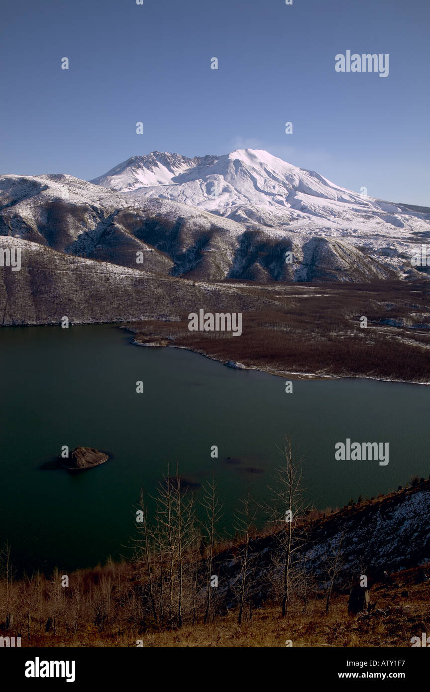 Mount St Helens and Coldwater Lake winter from Coldwater Ridge Cowlitz ...