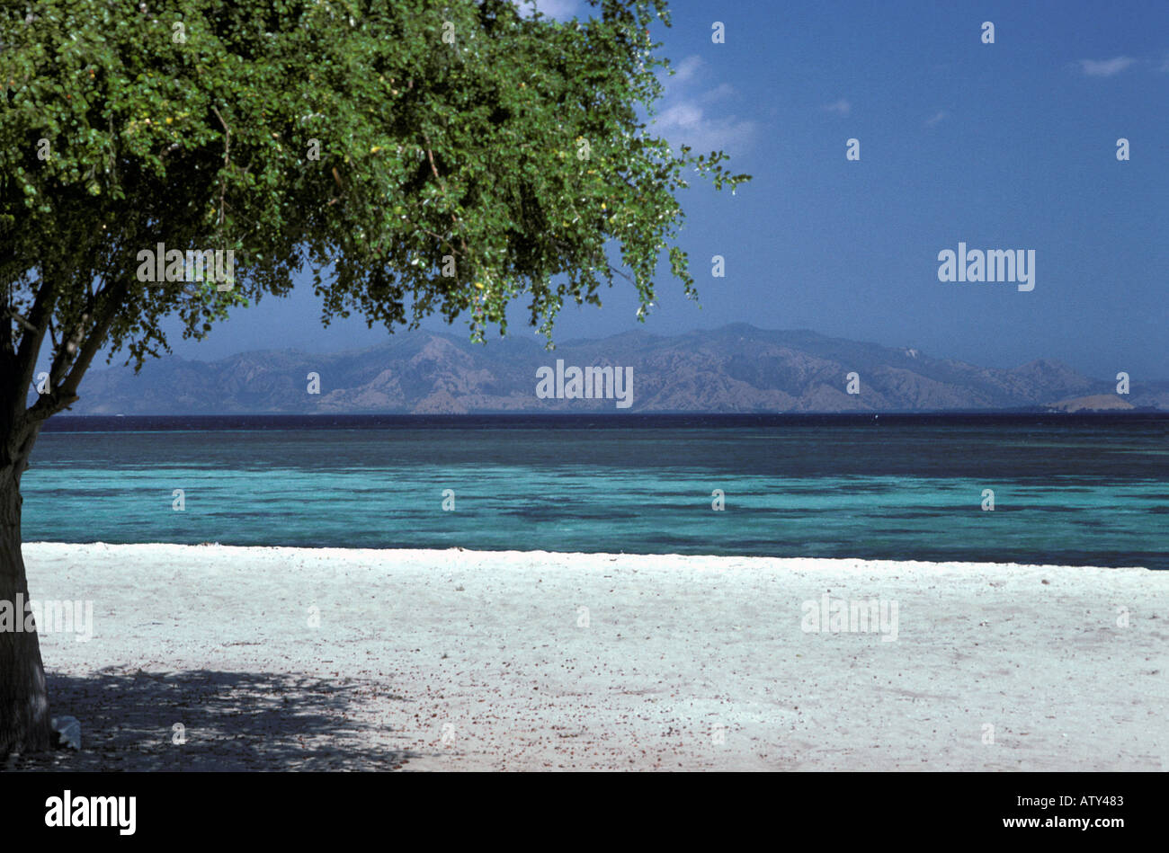 Kanawa island indonesia hi-res stock photography and images - Alamy