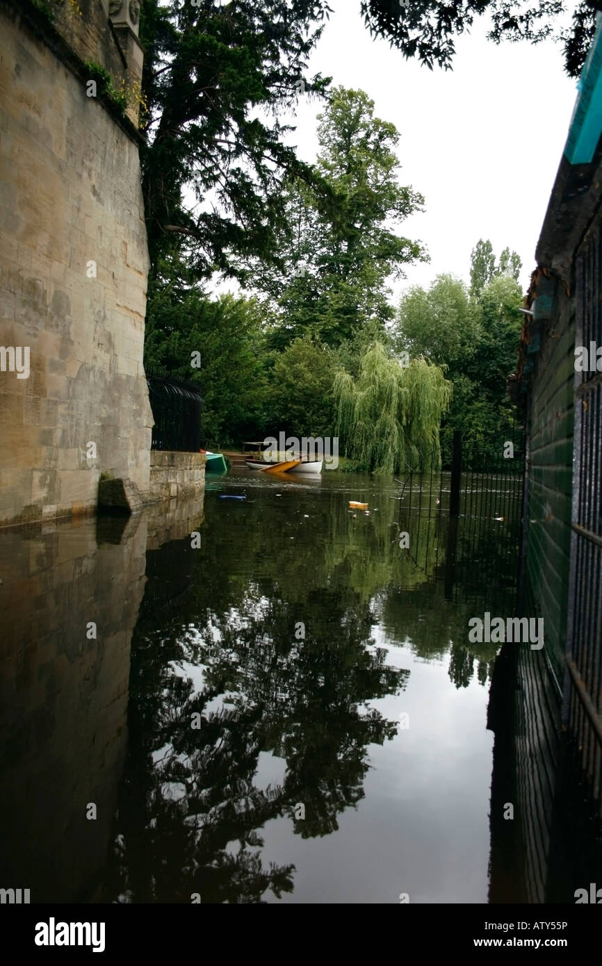 Slipway under swollen river on the river Cherwell at Magdalen Bridge ...