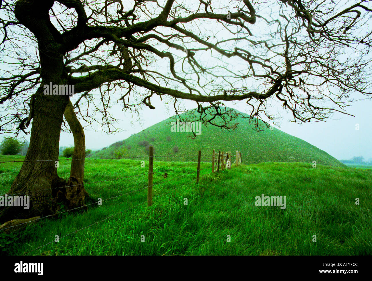 Silbury Hill prehistoric earth mound Stock Photo - Alamy