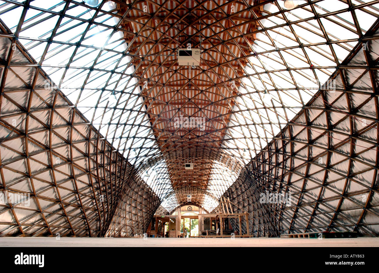 21st century barn Stock Photo - Alamy