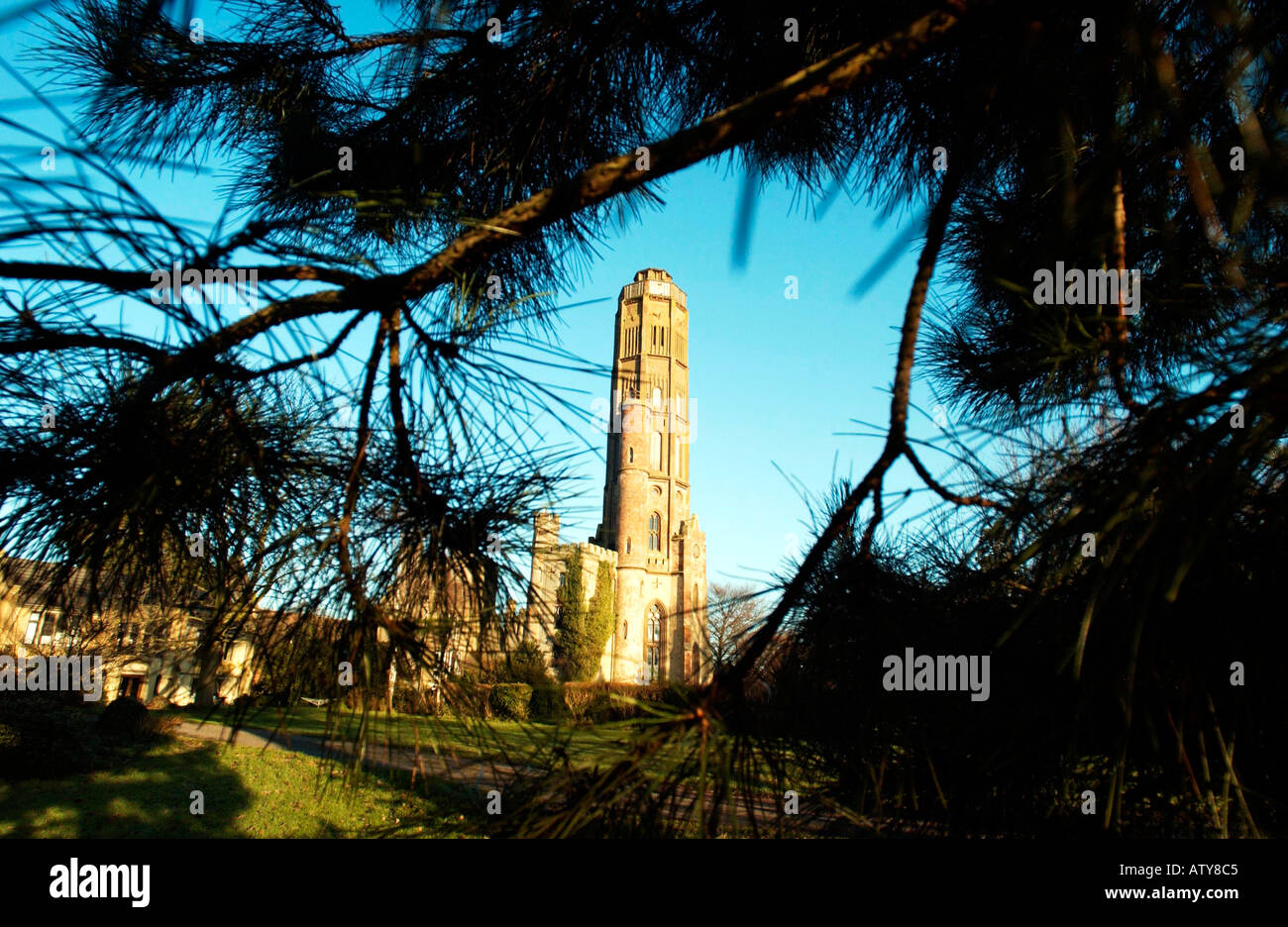 Beautiful old tower in the Kent countryside Stock Photo - Alamy