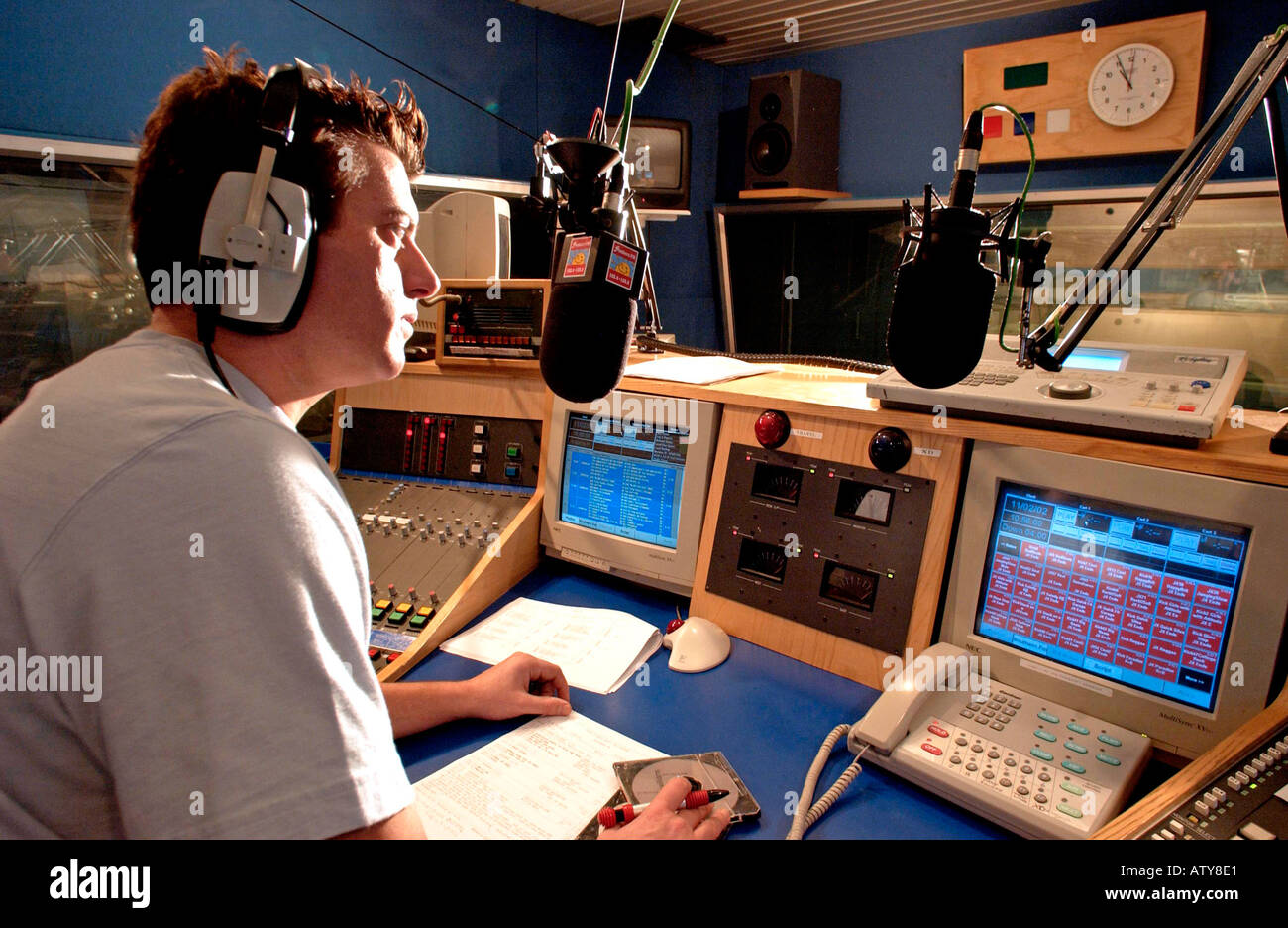Radio Presenter Stock Photos & Radio Presenter Stock Images - Alamy