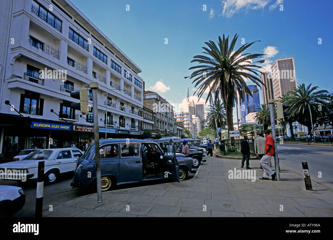Nairobi kenya downtown street hi-res stock photography and images - Alamy