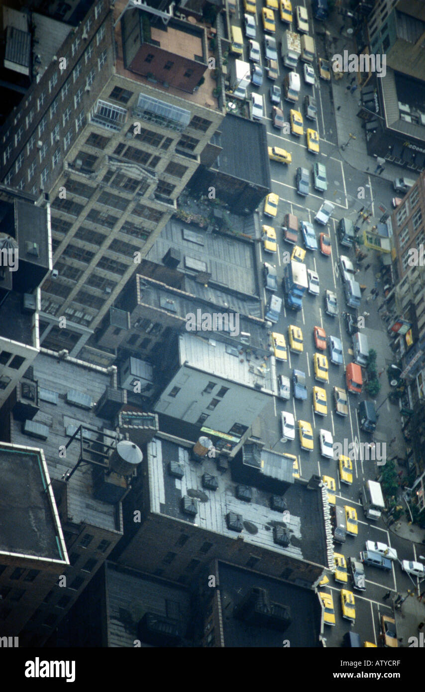 View of New York city from the Empire State Building 1982 New York USA ...