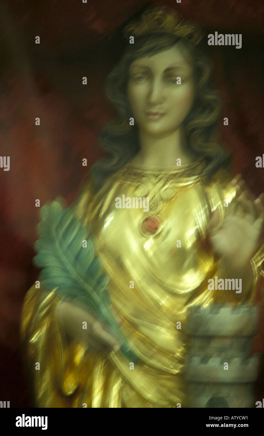 Statue of the Virgin Mary Italy Stock Photo - Alamy