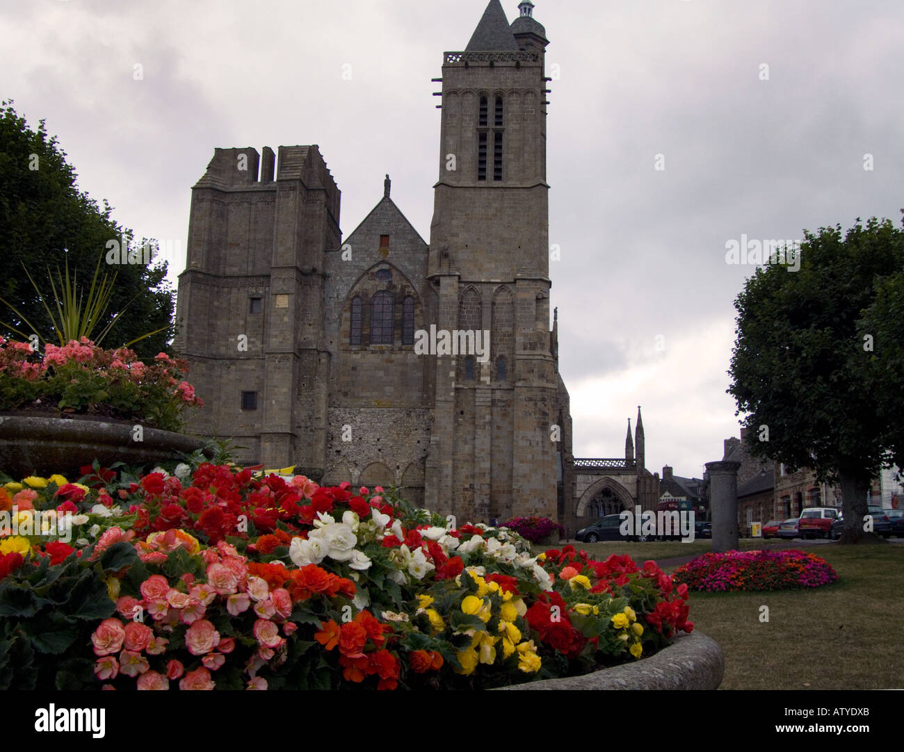 The medieval frontage of St Samson Cathedral Stock Photo - Alamy