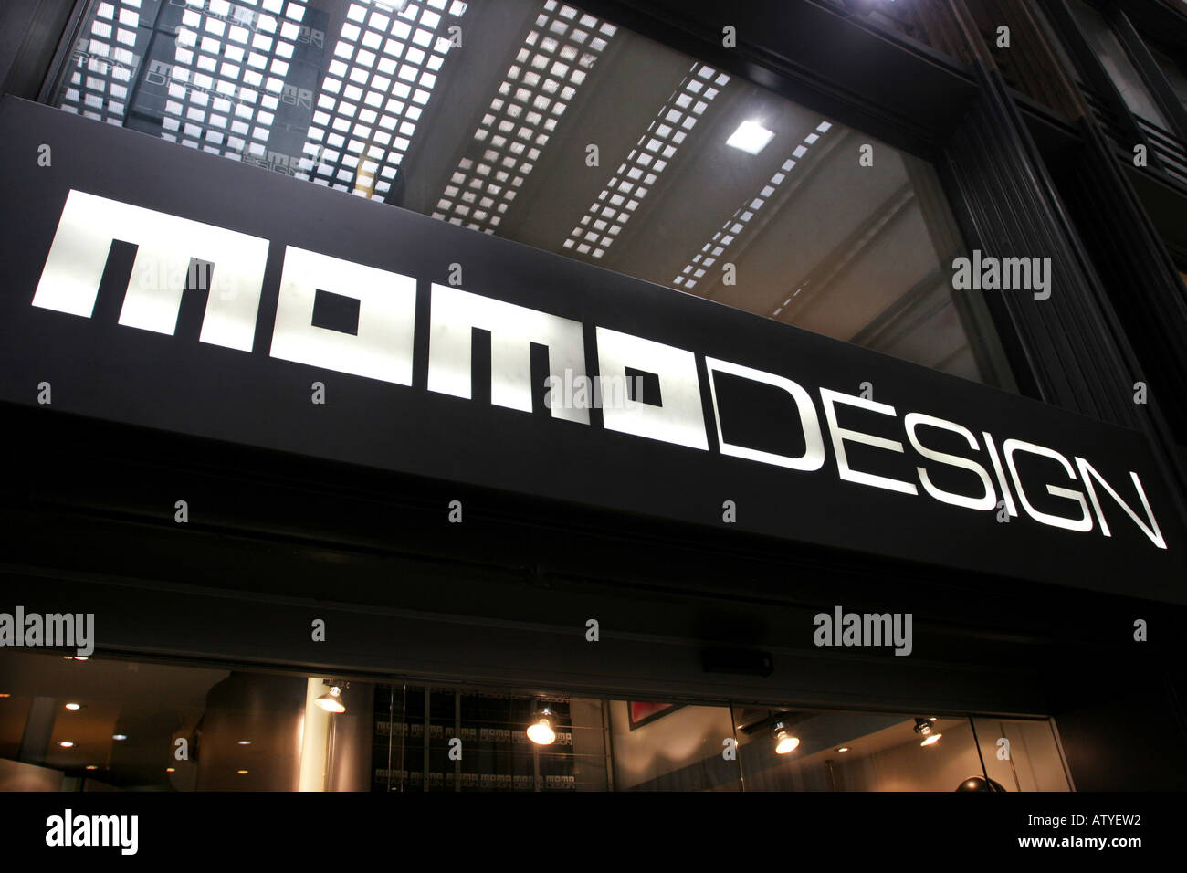 Momo Design Logo