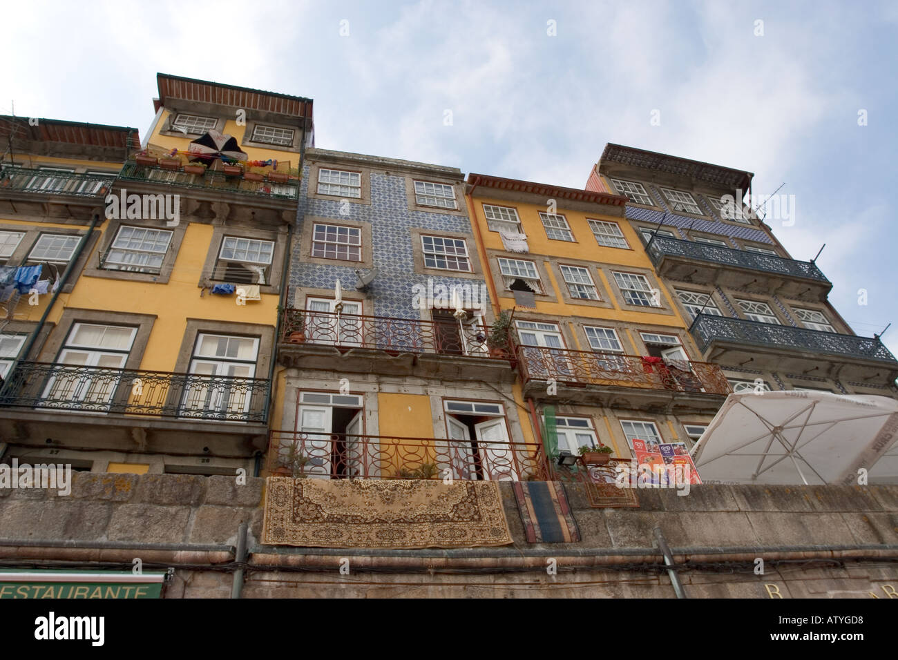 Porto historic sites hi-res stock photography and images - Alamy
