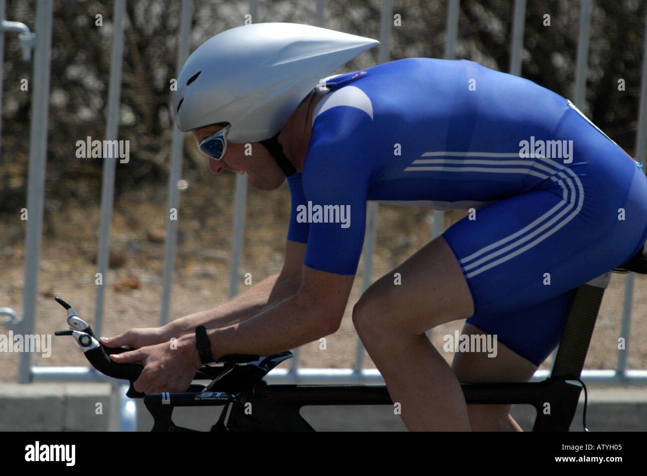 Cycling olympic games 2004 road hi-res stock photography and images - Alamy