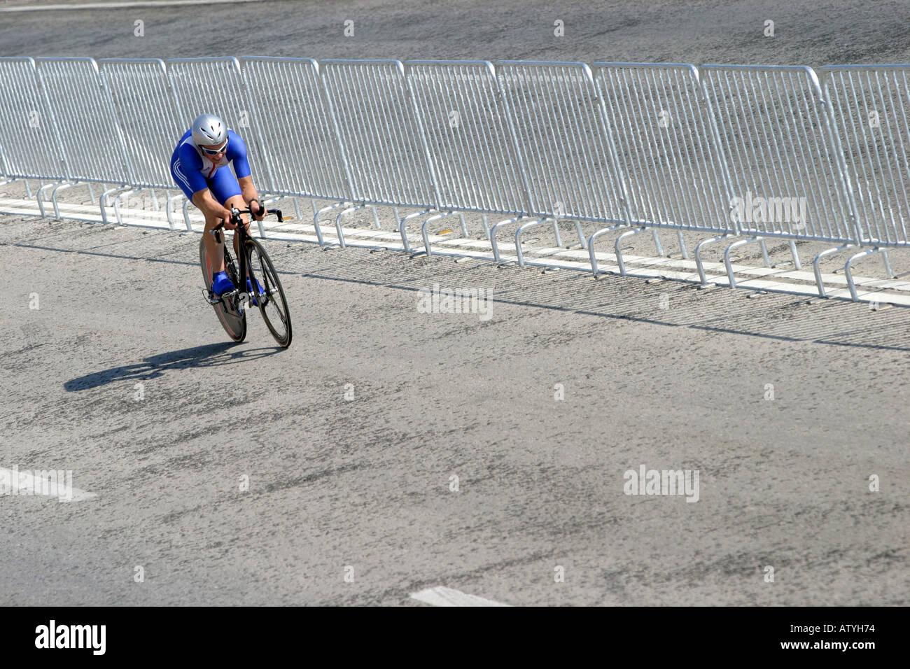 Cycling olympic games 2004 road hi-res stock photography and images - Alamy