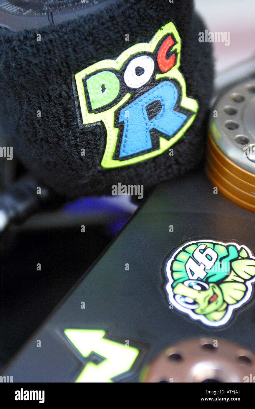 Valentino rossi cockpit view of his 2005 motogp title winning yamaha m1 ...