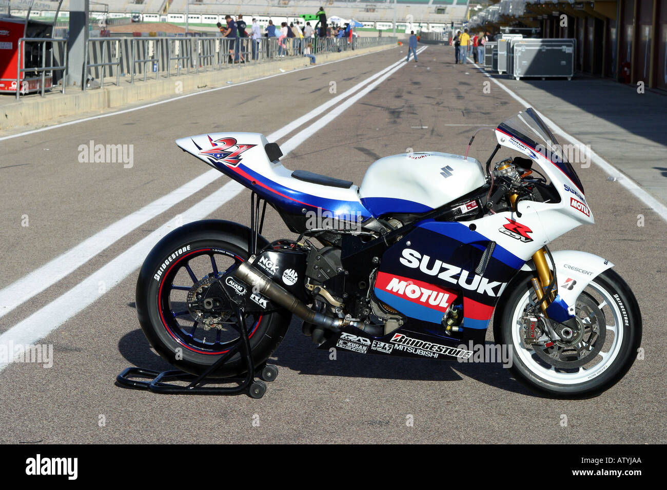John Hopkins RSV 1000 motogp motorbike at Ricardo Tormo Circuit ...