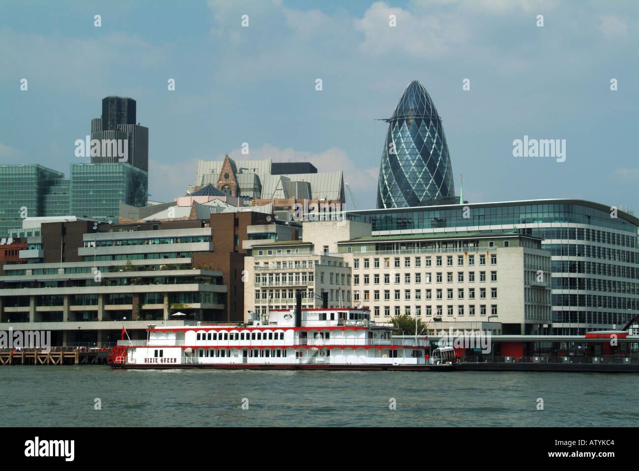 Pool of London Dixie Queen River Thames paddle boat moored in front of ...