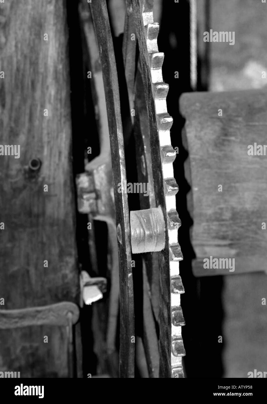 Black and white working cogs hi-res stock photography and images - Alamy
