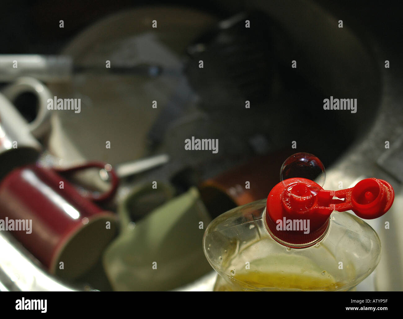 Dishes and washing up liquid Stock Photo - Alamy